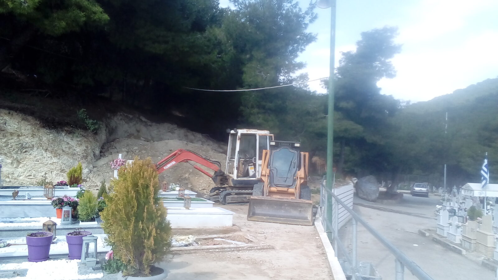 ΞΕΚΙΝΗΣΑΝ ΟΙ ΕΡΓΑΣΙΕΣ ΓΙΑ ΤΗΝ ΘΩΡΑΚΙΣΗ ΤΟΥ ΔΗΜΟΤΙΚΟΥ ΚΟΙΜΗΤΗΡΙΟΥ ...