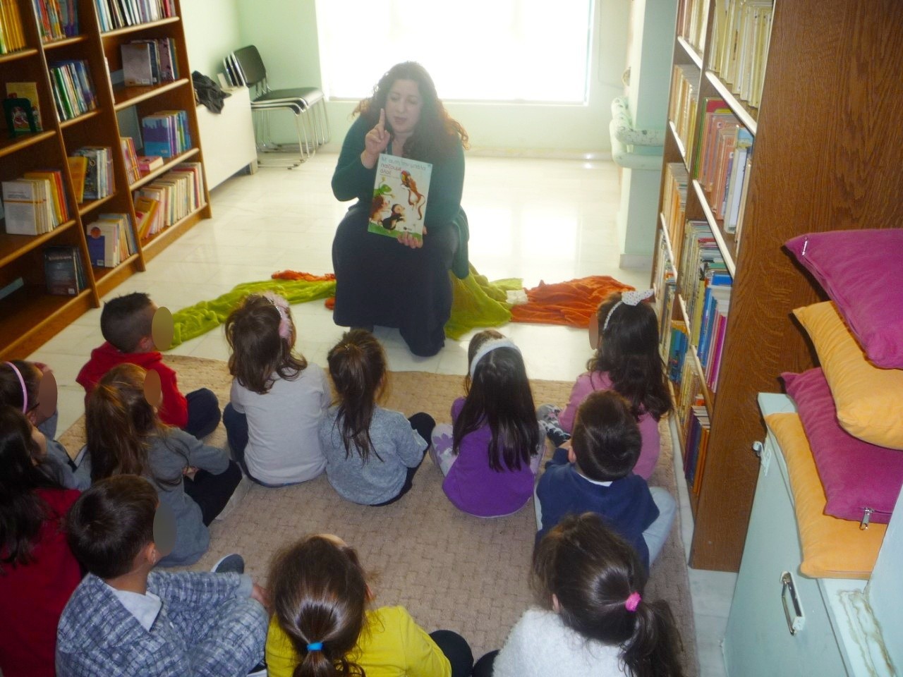 ΕΠΙΣΚΕΨΗ ΤΩΝ ΔΗΜΟΤΙΚΩΝ ΠΑΙΔΙΚΩΝ ΣΤΑΘΜΩΝ ΣΤΗΝ ΒΙΒΛΙΟΘΗΚΗ ΤΟΥ ΔΗΜΟΥ ΜΑΣ ...