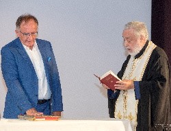 ΣΤΙΓΜΙΟΤΥΠΑ ΑΠΟ ΤΗΝ ΤΕΛΕΤΗ ΟΡΚΟΜΩΣΙΑΣ ΤΟΥ ΝΕΟΥ ΔΗΜΑΡΧΟΥ ΠΕΤΡΟΥΠΟΛΗΣ ...